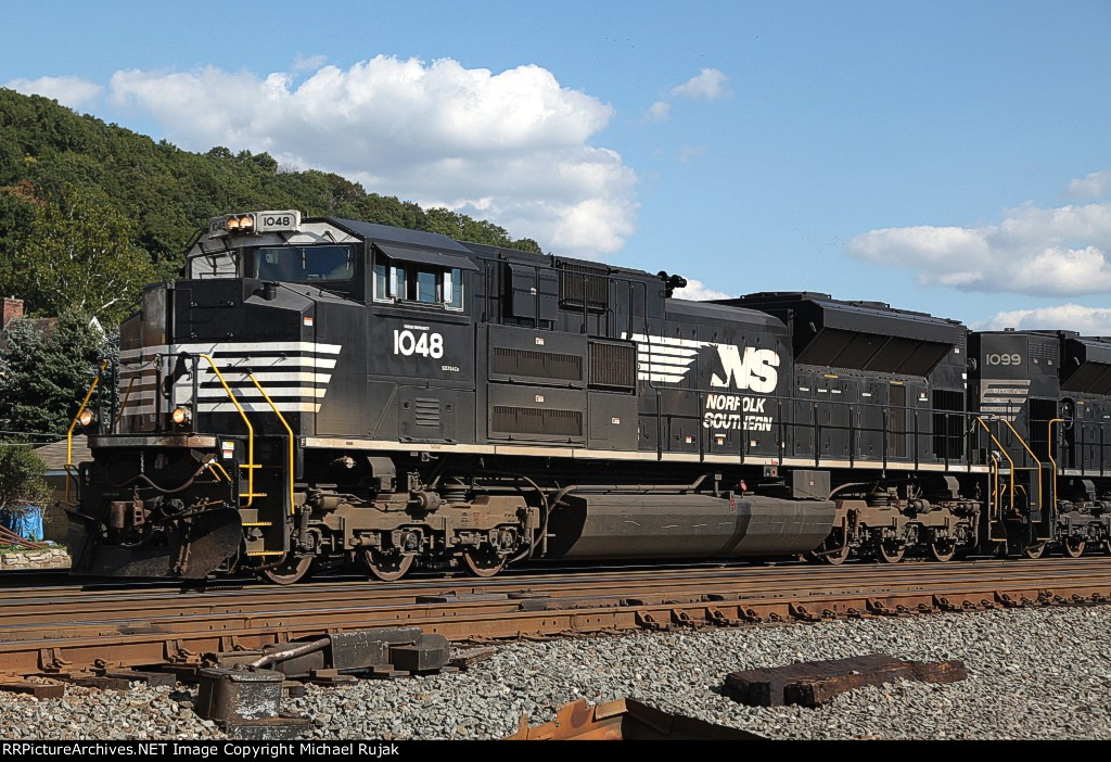NS 1048